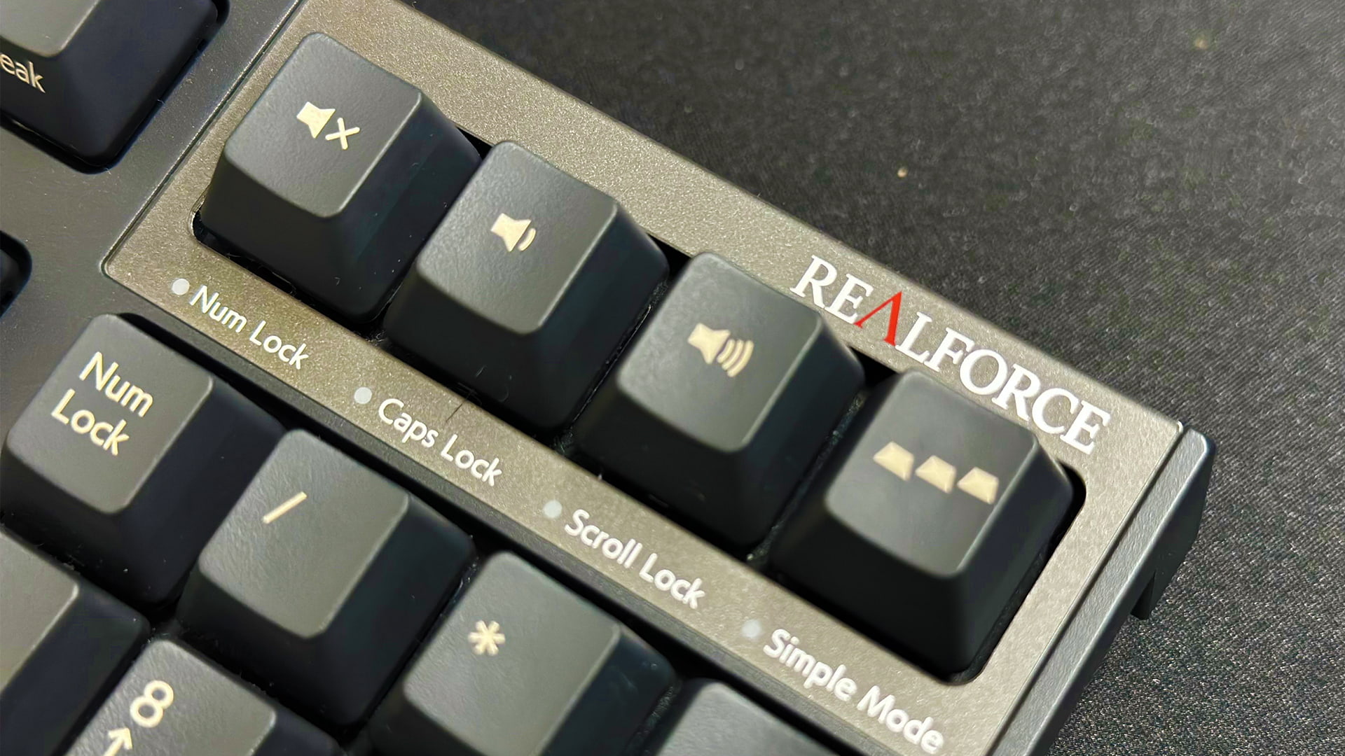 REALFORCE R3Sを3ヶ月使った感想 - ハジメTECHブログ