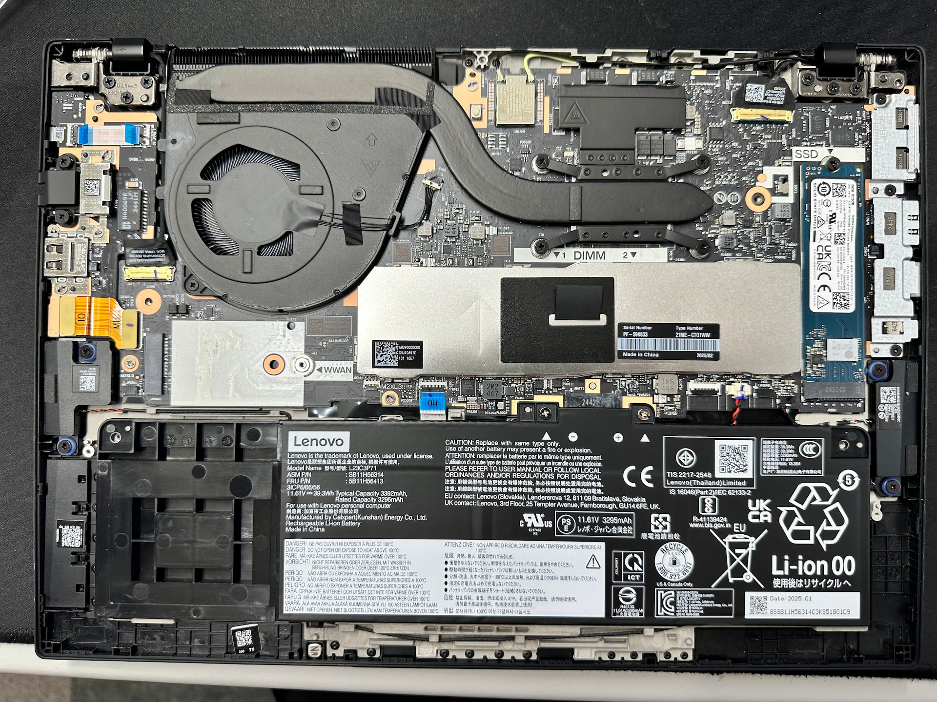 【DIY】ThinkPad P14s Gen 5 のメモリを64GBに増設！手順を写真付きで徹底解説 - ハジメTECHブログ